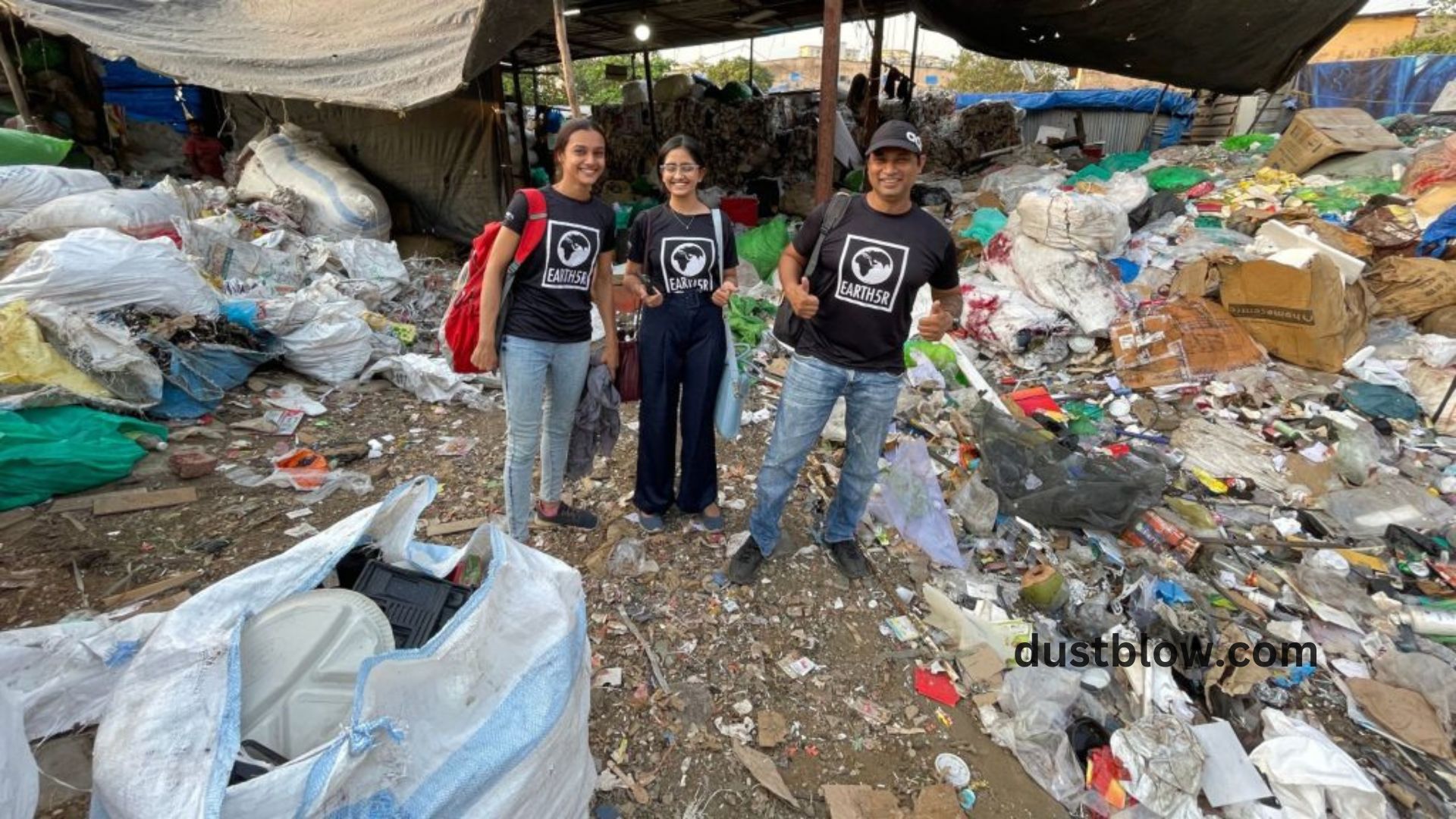 What is the Best Way to Reduce Plastic Waste in Cleaning? - DustBlow